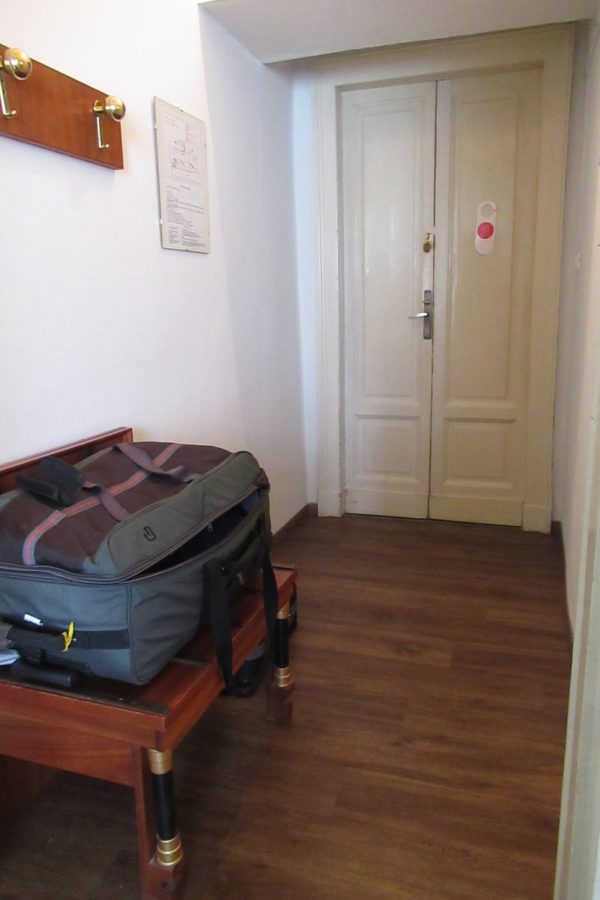 Portas para Sala: 70 Modelos que Irão Ajudar nas Escolha